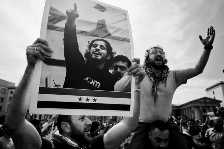 Umm Abdul Baset al-Sarout: Steadfast Mother of the Revolution - levant24