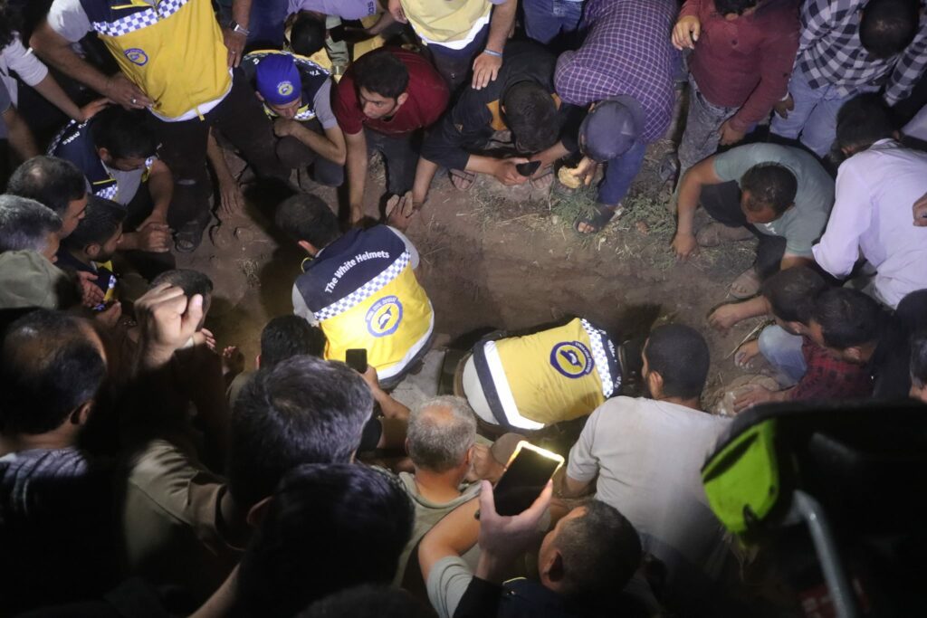 Rescue Worker Killed in Assad Regime’s ‘Double-Tap’ Attack - levant24