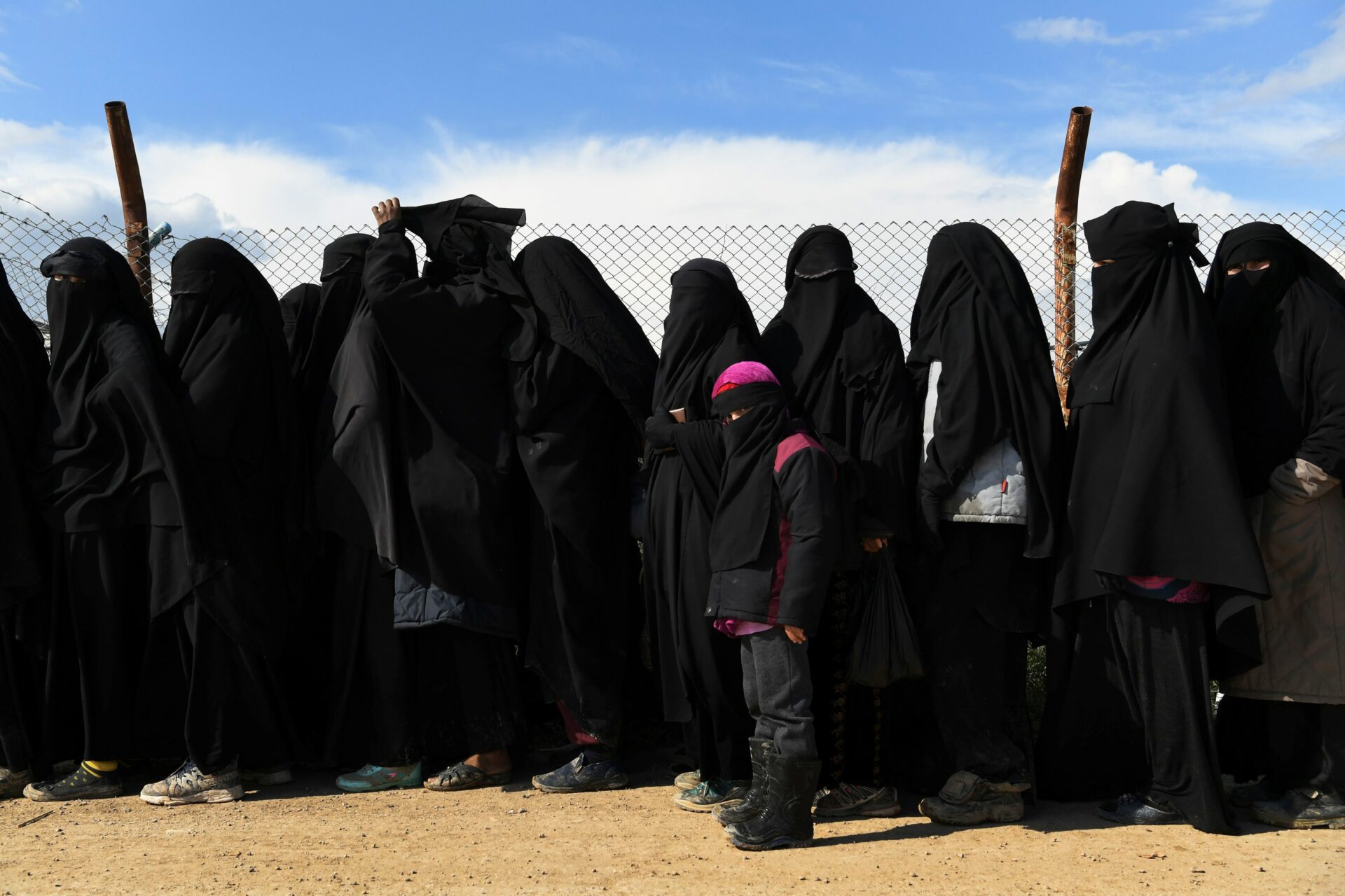 Escape from Hell Surviving the Horrors of Al-Hawl Camp - levant24