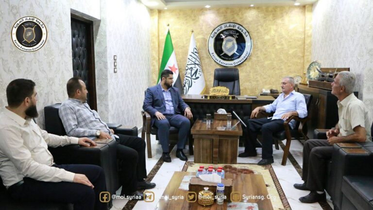 FSA Founder Riad al-Asaad Visits Idlib and SSG Institutions - levant24